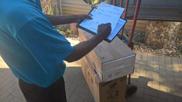 Aircon Experts | Deliveries Picture Gallery | Get an Aircon quote